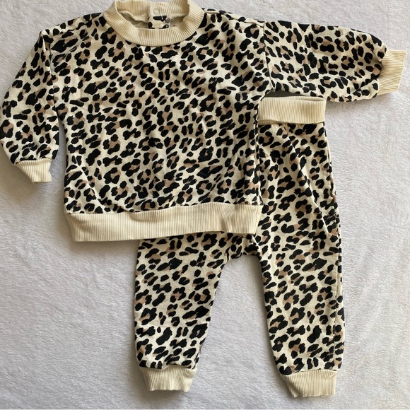The Children's Place | Matching Sets | Cheetah Print Jogger Set | Poshmark